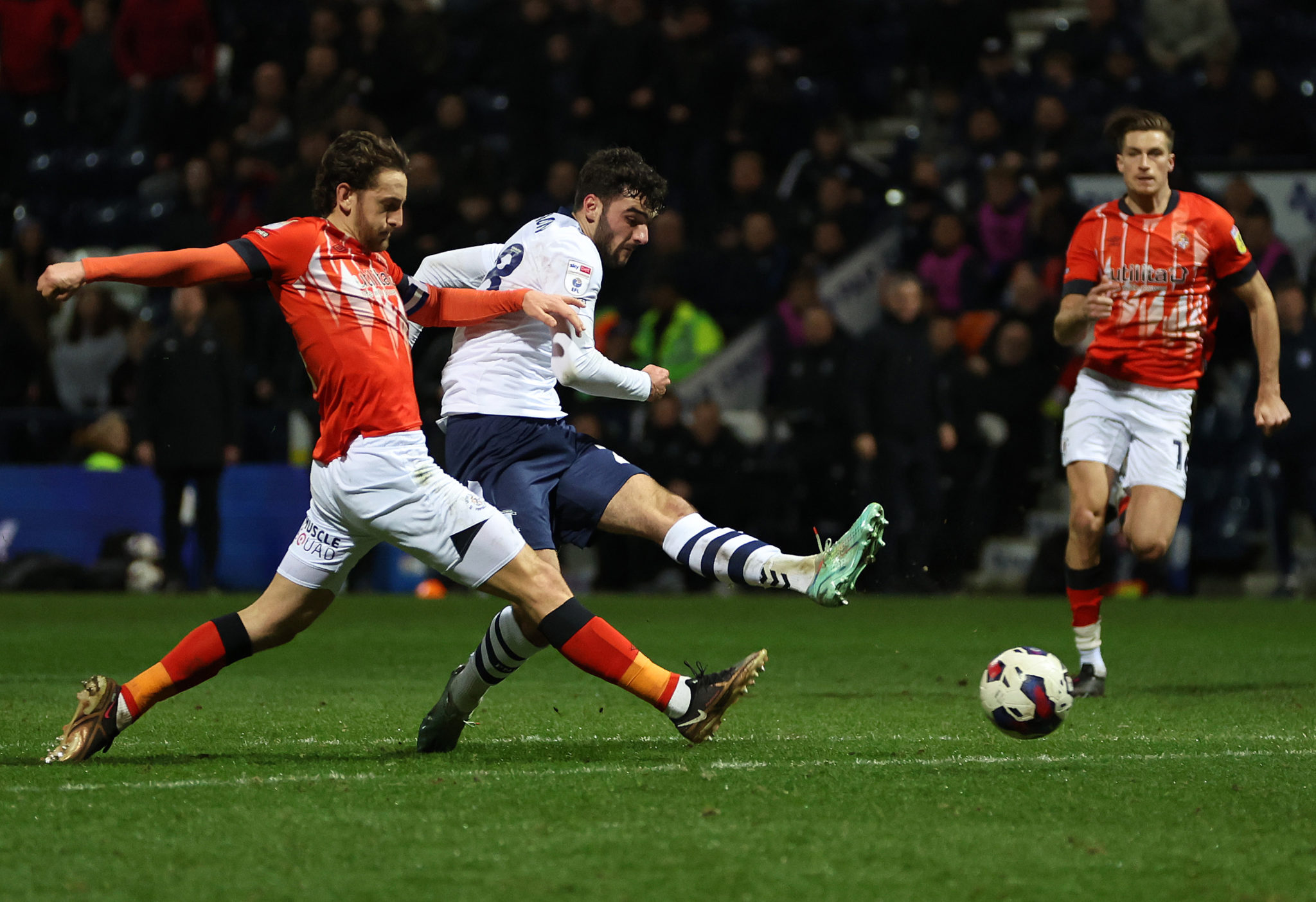 Sunderland must snap up 'outstanding' striker who Speakman and Liam ...